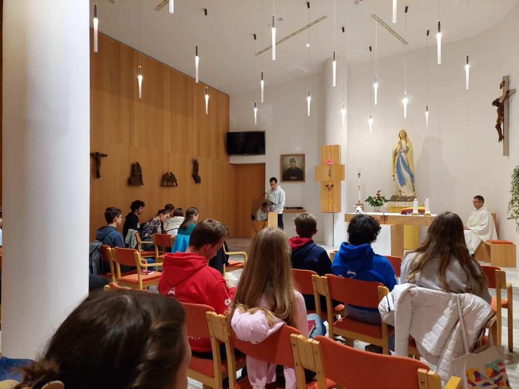 Mladinska sveta maša – Don Bosko Rakovnik